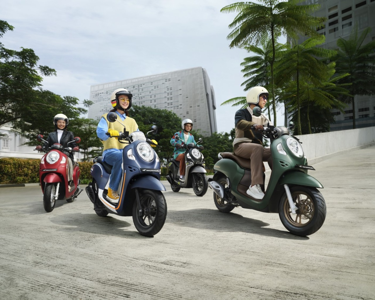 Tampil Menarik Dengan Banyak Varian Warna Terbaru, Honda Scoopy 2022 ...