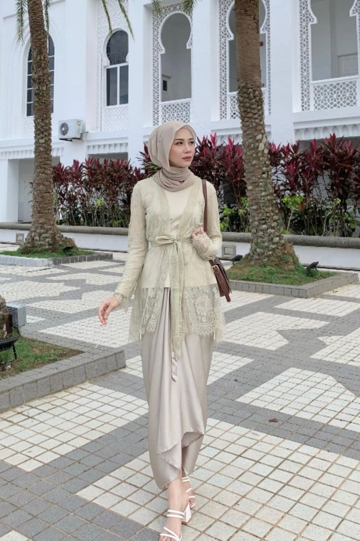 Bikin Elegan Dan Simpel, Untuk Kamu Ini Dia Inspirasi Baju Kondangan ...