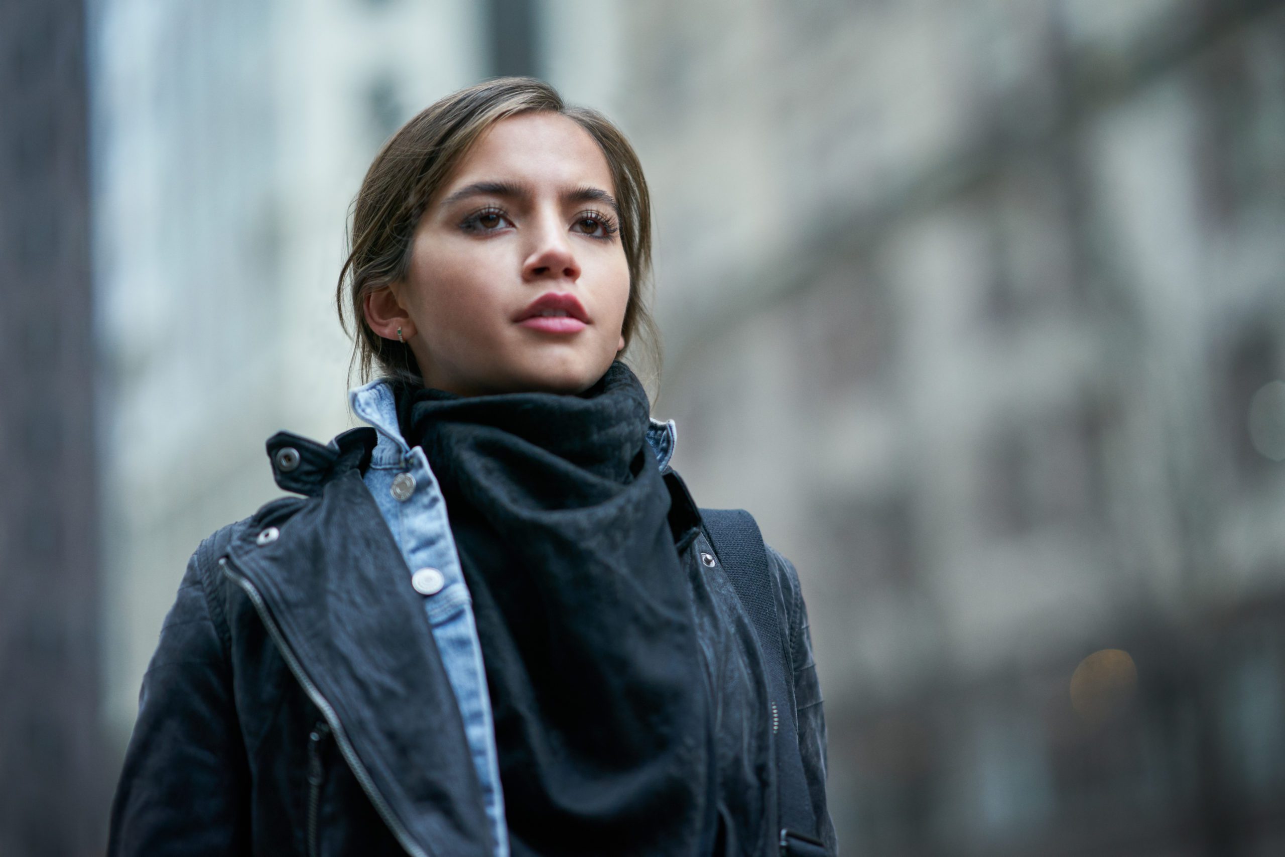 Mengukir Nama di Industri Hiburan: Perjalanan Karir dan Biografi ...