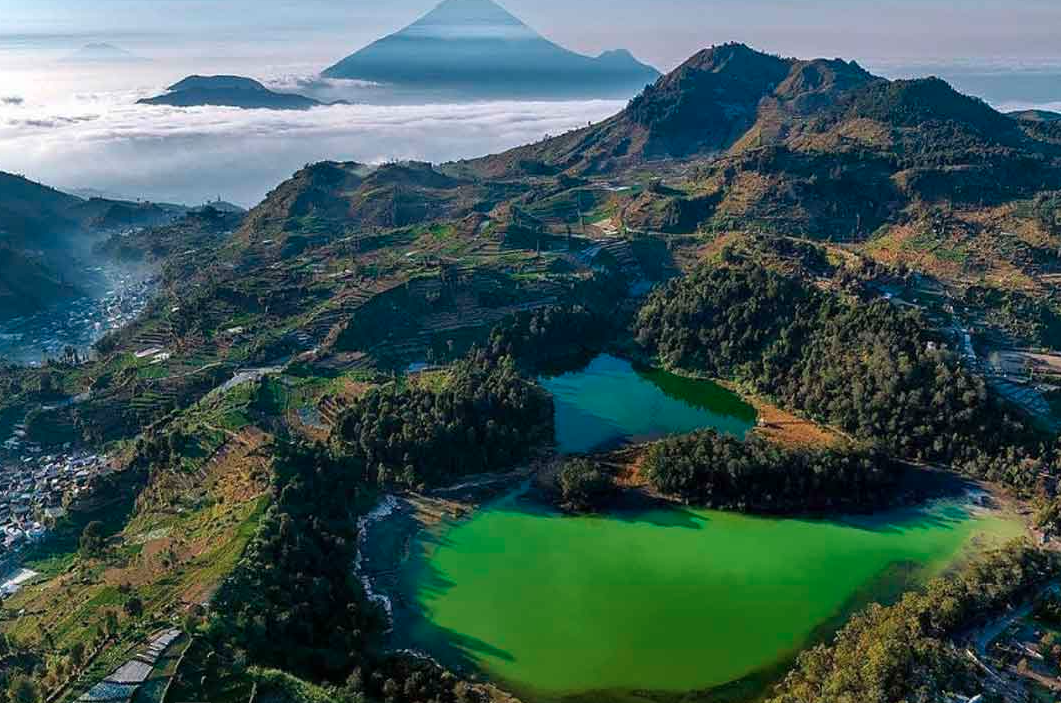 Eksplorasi Keindahan Alam dan Budaya Dieng Plateau Eksplorasi Keindahan ...