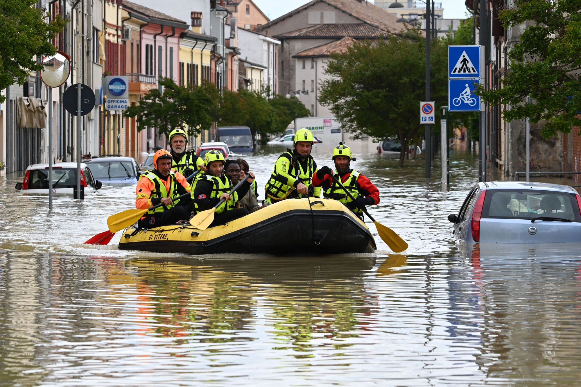 Penyebab Banjir: Mengapa Banjir Terjadi dan Cara Mengatasinya - eSatuID