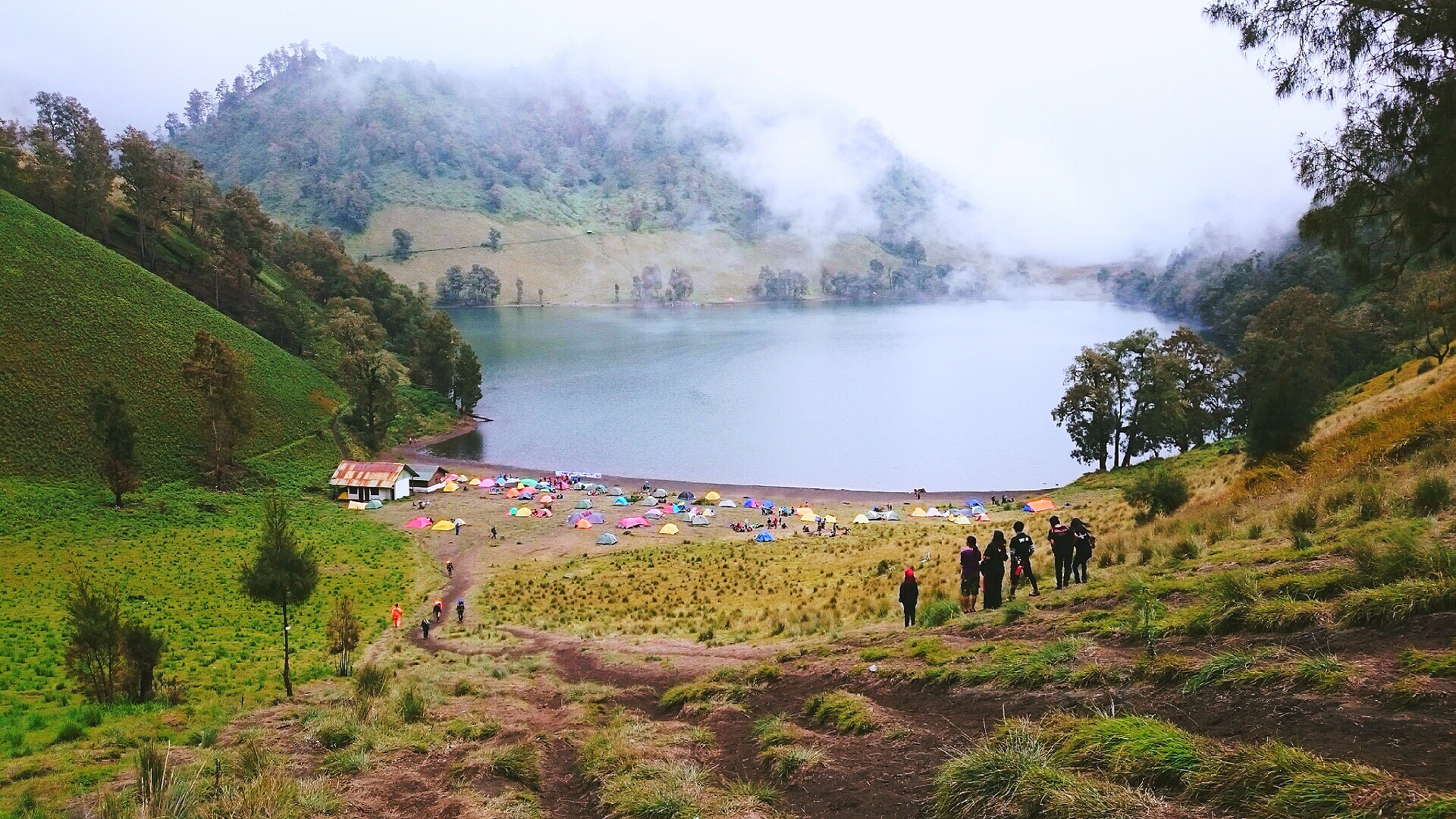 Menikmati Pesona Alam Tanjakan Cinta di Purwakarta